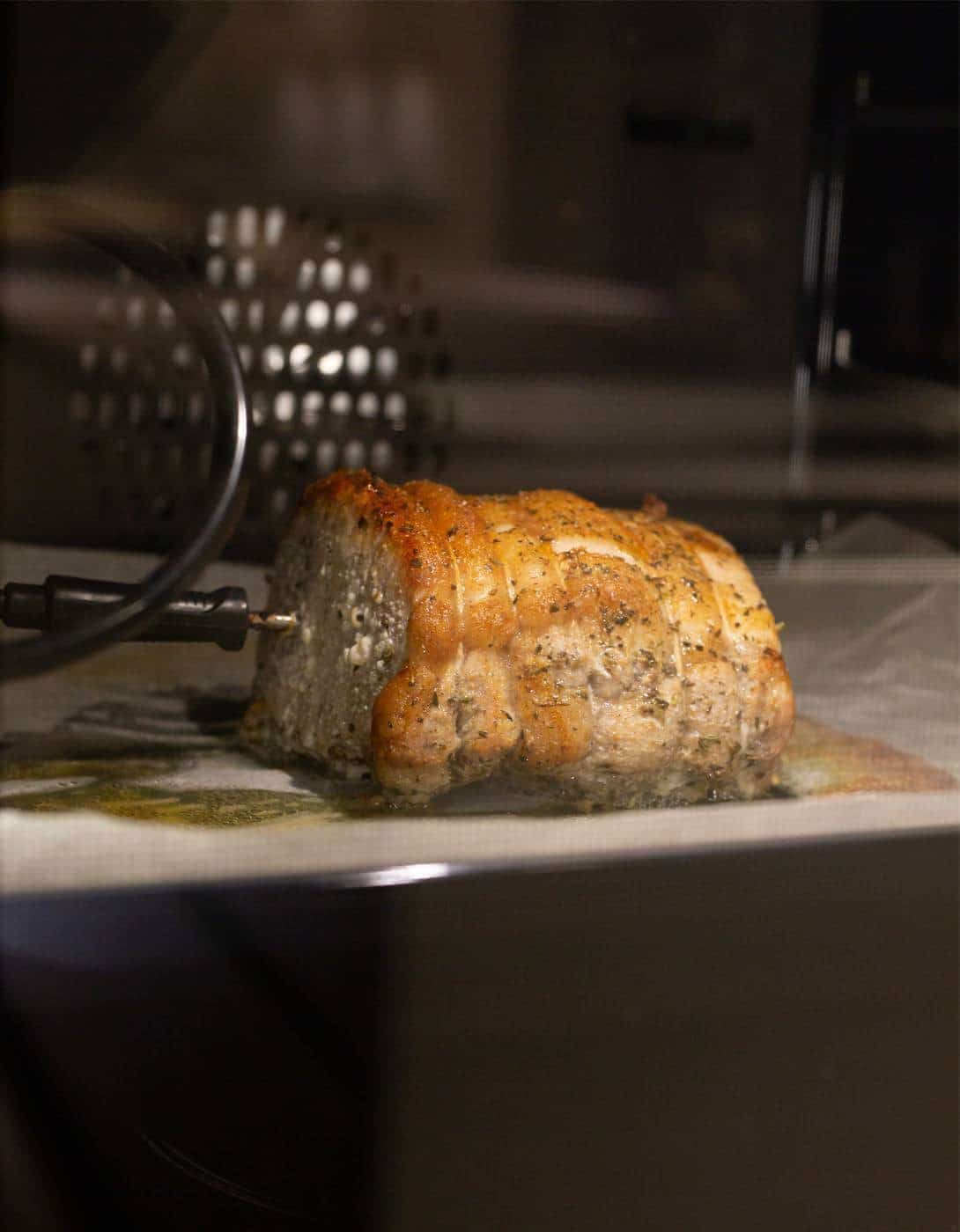 Rollade garen in de oven met kerntemperatuurmeter